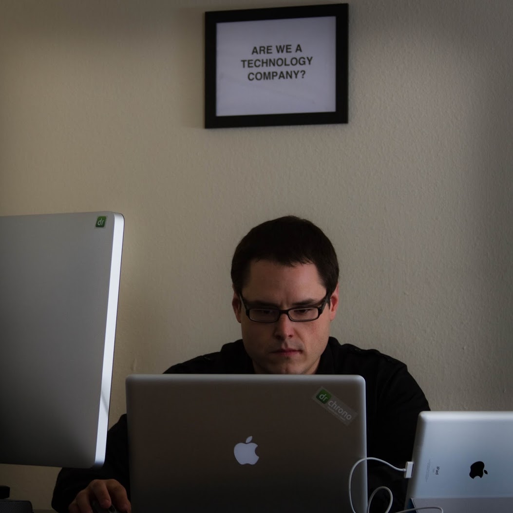 About | daniel kivatinos